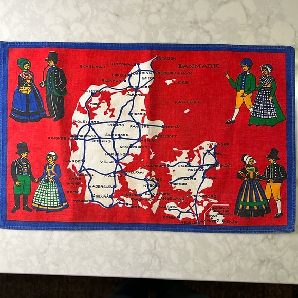 Billings Design | Accents | Vintage Souvenir Towel Tea Towel Map Of ...